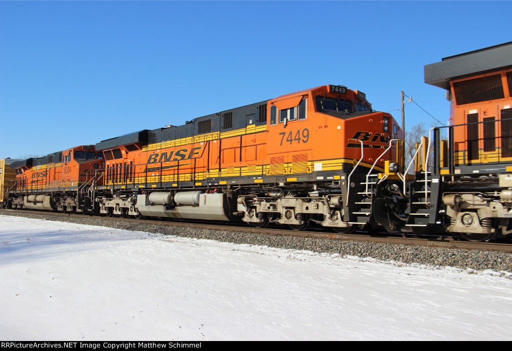 BNSF 7449